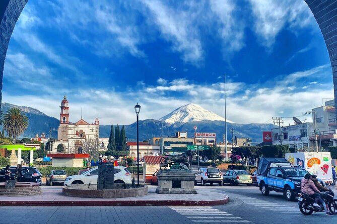 Private Tour to the Volcano Area with Lunch - Key Points
