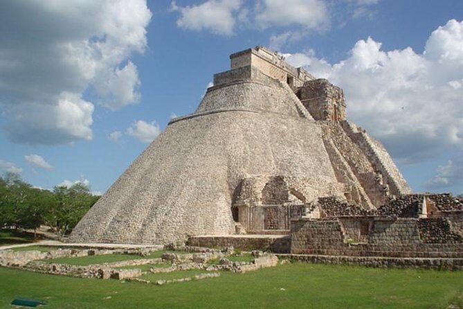 Private Tour to Uxmal & Hacienda Yunku with cenote by Yucatan Concierge - Exploring Uxmal: One of Yucatán’s Architectural Jewels
