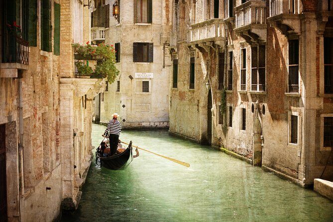 Private Tour: Venice Gondola Ride with Serenade - The Sum Up
