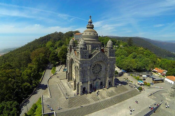 Private Tour: Viana do Castelo, Ponte de Lima and Braga from Porto - Key Points  