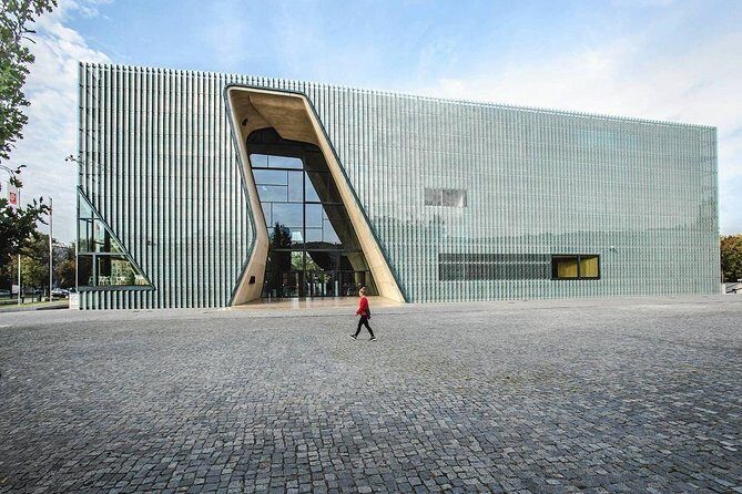 Private Tour: Warsaw Ghetto with a local Historian - Exploring Warsaw’s Ghetto: A Deep and Respectful Journey