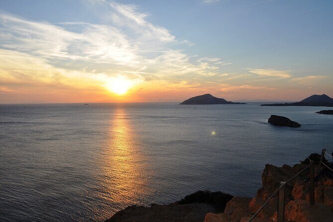 Private Tour with the Best Sunset at Sounion and Vouliagmeni Lake - Exploring the Itinerary in Detail