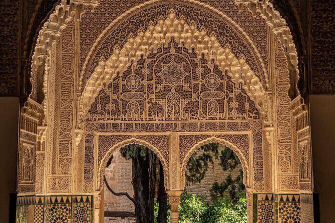 Private Tours Alhambra : Tickets & Tour Guide & Skip-the-Line - FAQ