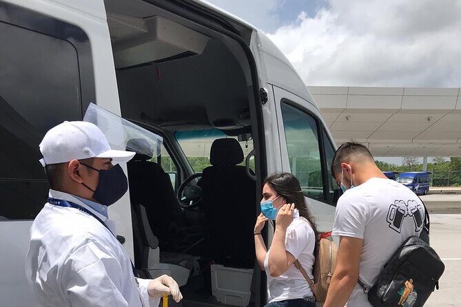 Private Transfer- Airport-Hotel Cancun Up 1 to 5 Passengers - Frequently Asked Questions