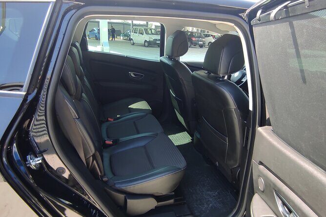 Private Transfer Between Athens Airport & Piraeus Port - The Experience: What to Expect from This Transfer