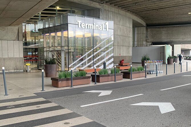 Private Transfer CDG Airport  Paris - One way - The Sum Up