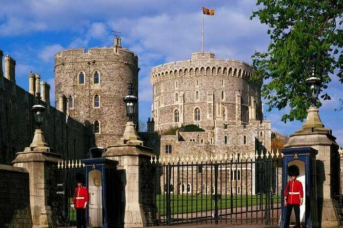 Private Transfer: Central London to Southampton Cruise Port Via Windsor Castle - FAQ