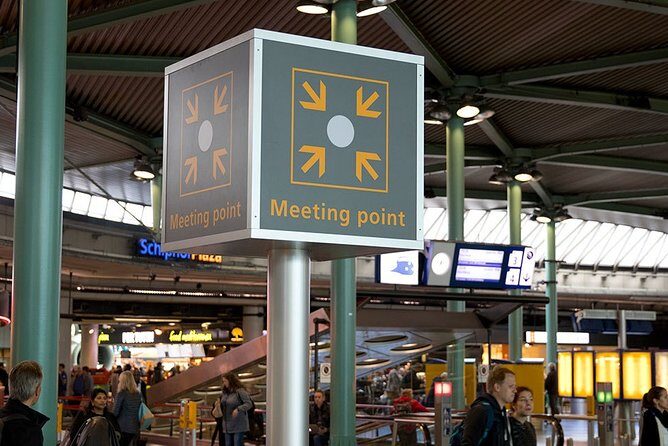 Private Transfer from Amsterdam Airport Schiphol to The Hague - The nitty-gritty of the transfer experience