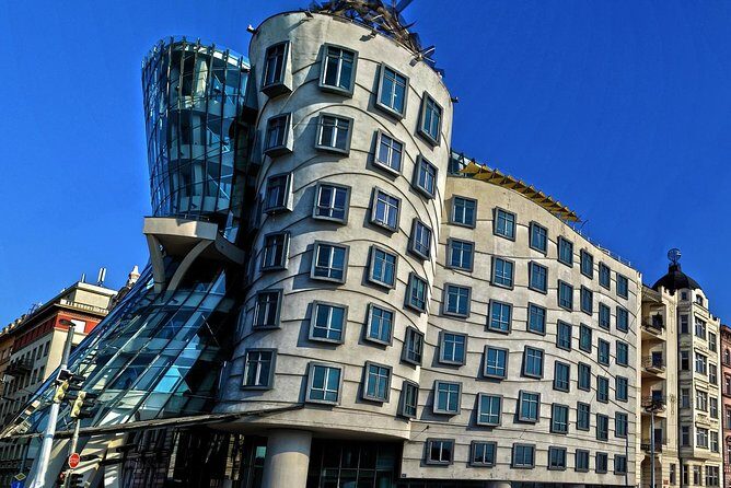 Private Transfer from Budapest to Prague with 2 hours for sightseeing - Who Should Consider This Service?