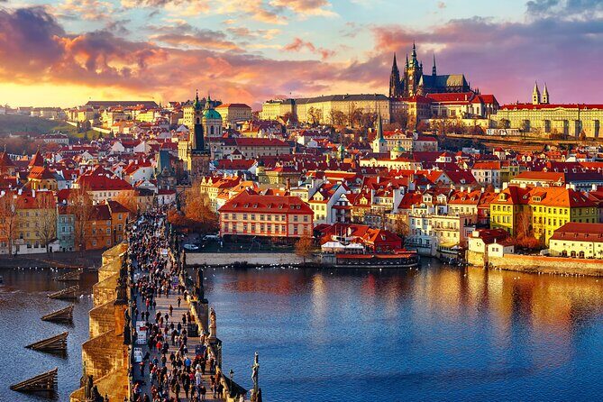 Private transfer from Budapest to Prague with 2h for sightseeing - Who Is This Experience Perfect For?