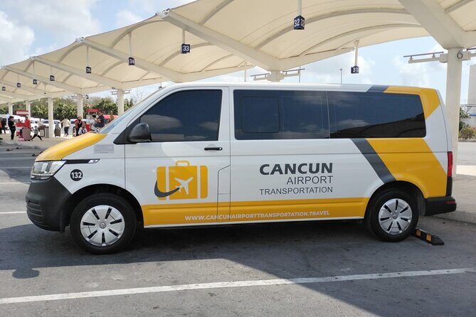 Private Transfer from Cancun Airport to Akumal - Comfort and Convenience from the Moment You Land