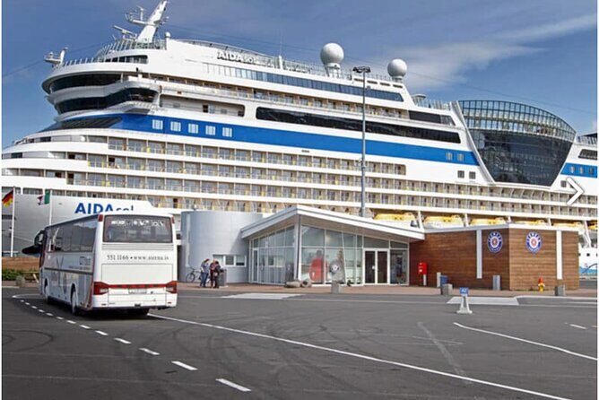 Private Transfer from Cruise Ship Port to Keflavik Int. Airport - The Drive to Keflavik Airport