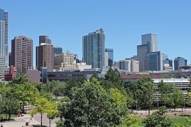 Private Transfer from Denver Airport DEN to Denver in Business Car - Cost and Value