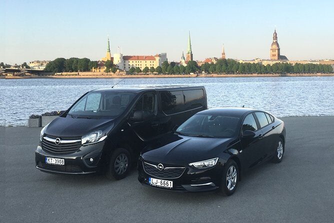 Private Transfer from Hotel to Riga Airport with English speaking driver - Introduction
