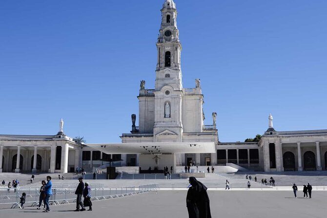 Private Transfer from Lisbon to Porto with Tour - Comfort, Convenience, and Extras