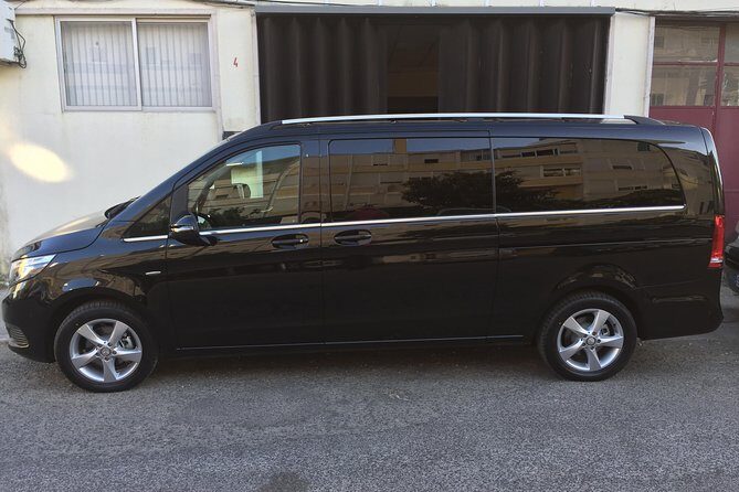 Private Transfer From or To Lisbon Airport - Who Should Book This Service?
