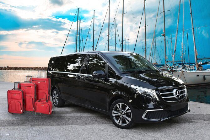 Private Transfer From Pireaus Port To Athens Airport - The Vehicle and Amenities