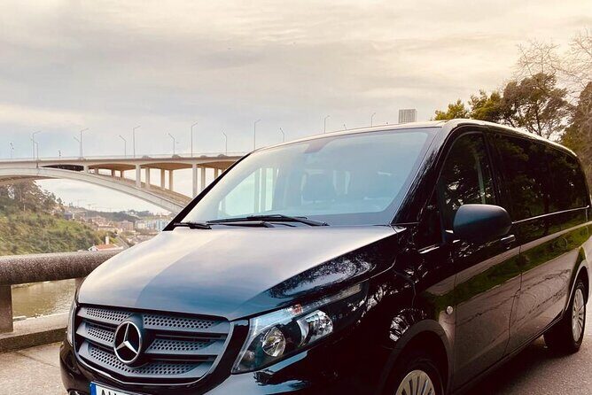 Private transfer from Porto to Braga or Guimarães - Key Points