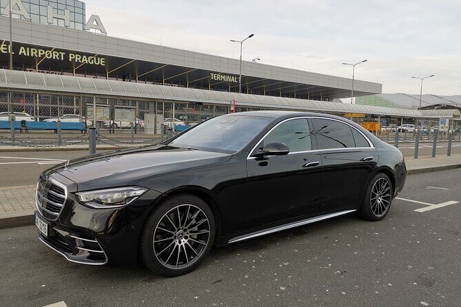 Private Transfer from Prague Airport to Prague City Hotels 1 - 3 pax - FAQs