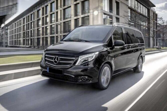 Private Transfer from Prague Airport to Prague City Hotels 1 - 7 pax - Why Choose This Private Transfer from Prague Airport?