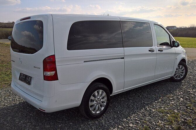 Private Transfer from Prague Airport to Prague City Hotels 1 - 7 pax - Authentic Driver & Customer Service