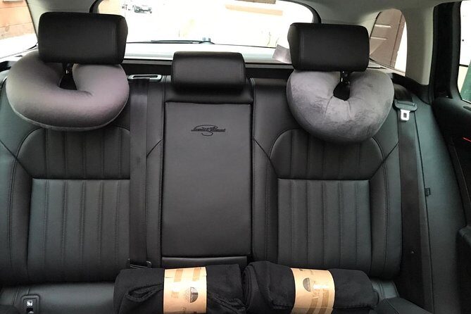 Private Transfer from Prague Airport to the City Centre - The Sum Up