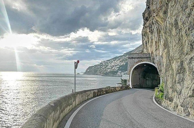 Private Transfer from Rome to Amalfi Coast & Pompeii Tour - Practical Details and Tips