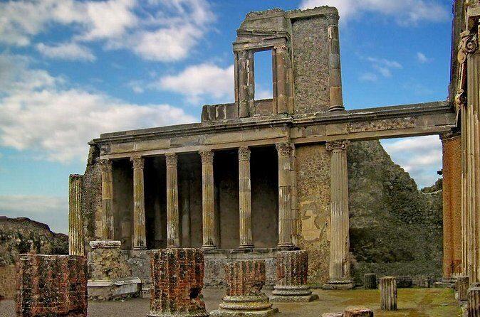 Private Transfer from Rome to Amalfi Coast & Pompeii Tour - FAQ