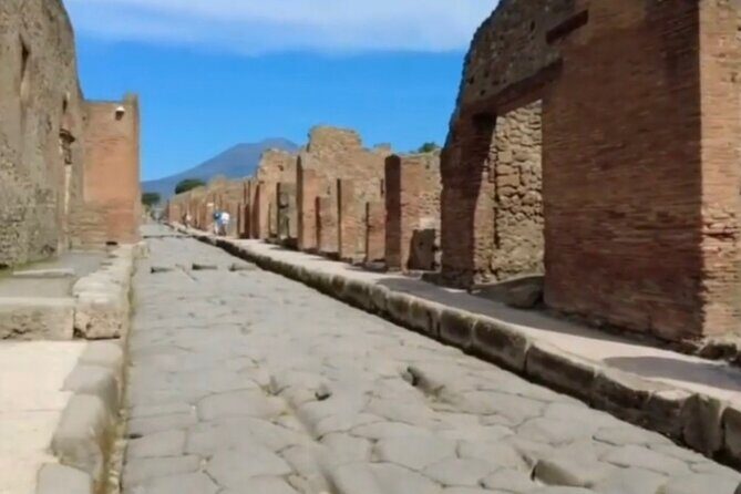 Private transfer from Rome to Sorrento and Pompeii - A Practical Look at the Rome to Sorrento Private Transfer with Pompeii Stop