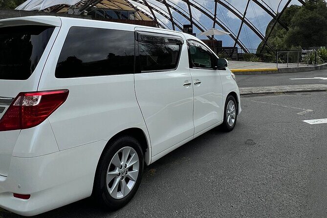 Private Transfer From Rotorua To Auckland Airport - The Experience in Detail