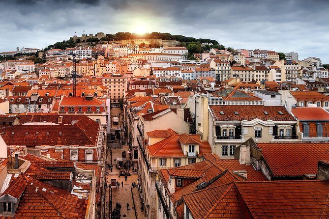 Private transfer from Seville to Lisbon, 2 hours for sightseeing - The Vehicle Experience