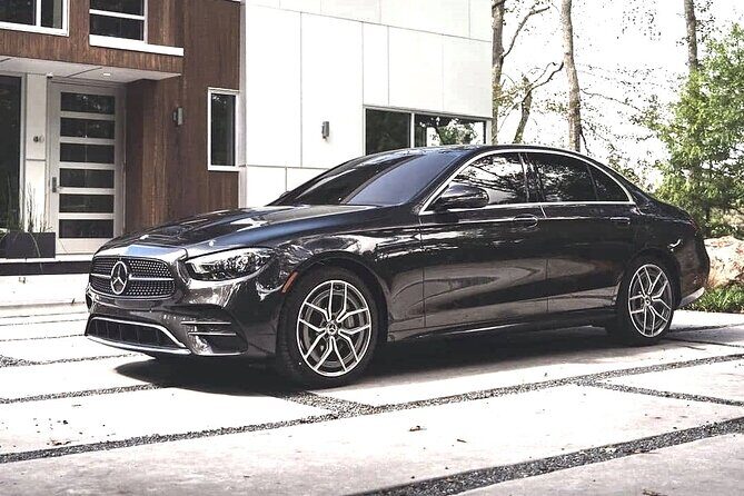 Private Transfer from Sydney CBD to Sydney Domestic or International Airport - The Sum Up