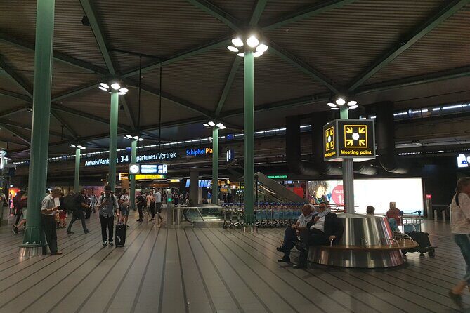 Private Transfer from The Hague City to Schiphol Airport - A Detailed Look at the Experience