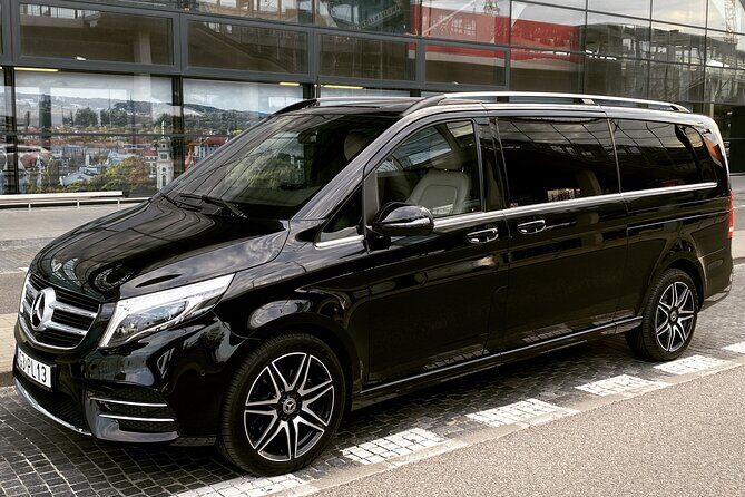 Private Transfer From the Port Gdynia to Gdansk Old Town - Key Points