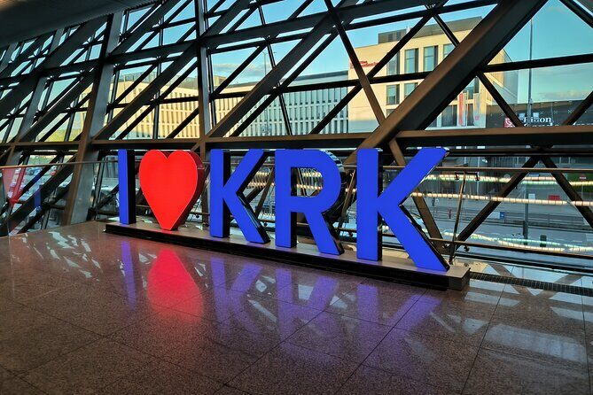 Private transfer from/to Krakow airport / City of Krakow - Seamless Arrival Experience