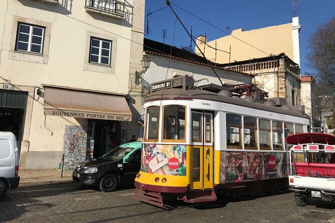 Private Transfer from/to Lisbon Airport to City Centre - Authentic Insights from Reviewers