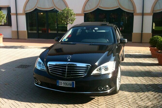 Private transfer from Venice, Piazzale Roma to Marco Polo Airport - Key Points