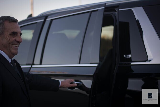 Private transfer from YQB (QUEBEC) Airport to downtown - Why Choose This Private Transfer?