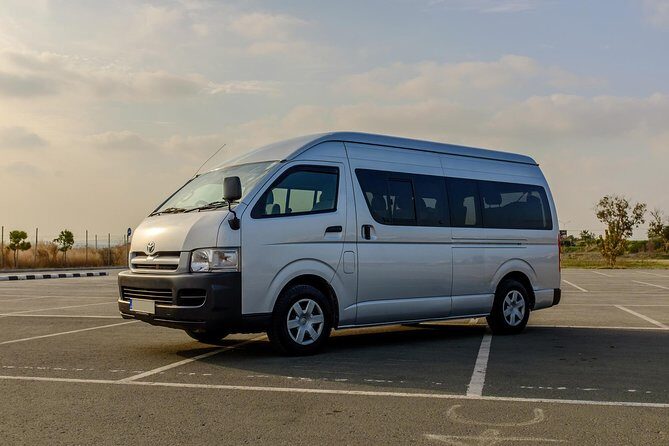 Private Transfer: Larnaca Airport to Larnaca District 1-14 pax - Who Is This Transfer Best For?
