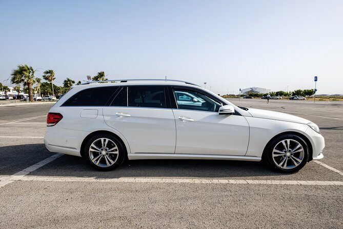 Private Transfer: Larnaca Airport to Protaras 1-14 pax - Who Is This Transfer Best Suited For?