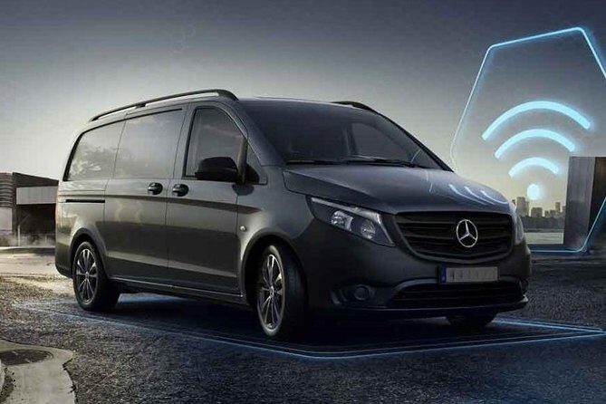 Private Transfer Madrid Barajas Airport to Madrid in Vans up to 7 Passengers - Who Should Consider This Transfer?