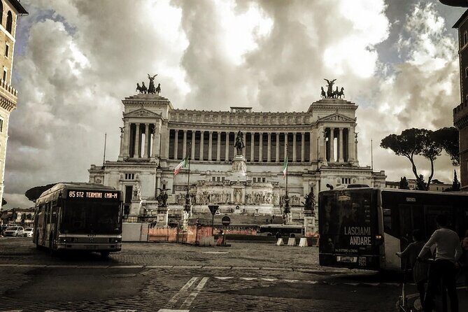 Private Transfer Service between Rome and Fiumicino Airport - Who Would Benefit Most from This Service?