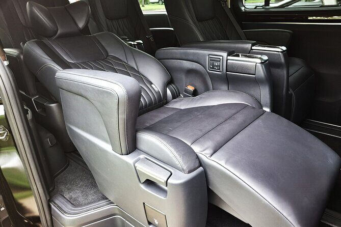 Private Transfer to/from Whitsunday Coast Airport - An Inside Look at the Private Airport Transfer