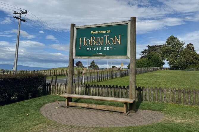 Private Transfer to Hobbiton Movie Set (Ticket included) - Authenticity and Practical Details