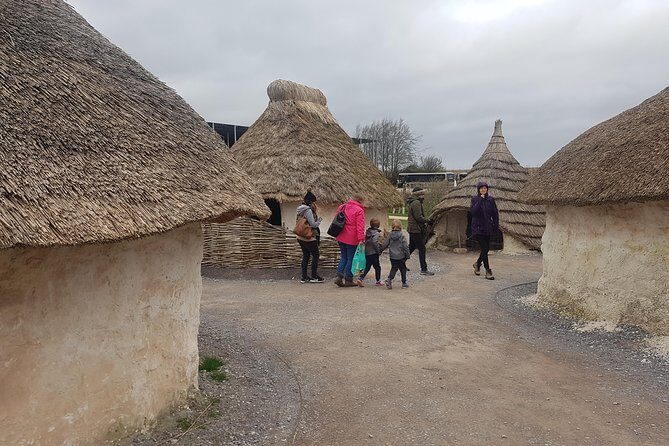 Private transfer to Southampton with a stop at Stonehenge - Practical Tips for Travelers