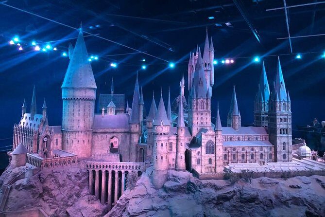 Private Transfers between London & Harry Potter Warner Studio - FAQ