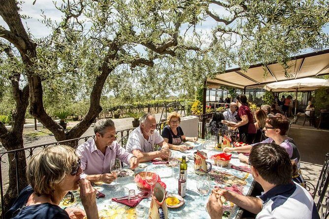 Private Transfers for Wheelchair Accessible - A Practical Look at Private Transfers for Wheelchair Accessibility in Salerno, Italy