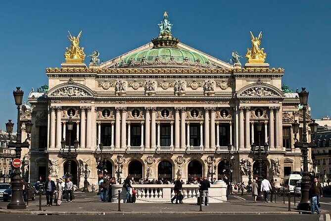 Private Transfers from Paris Airport CDG to Paris City - Who Would Love This Service?