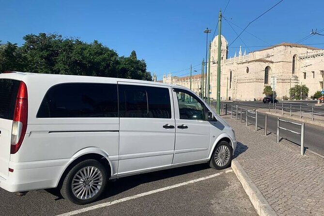 Private Transport from the Airport to the Center of Lisbon - The Driver & Customer Service