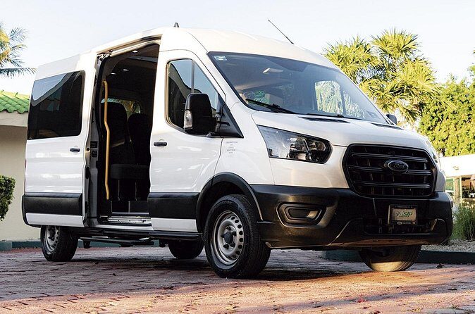 Private Transportation to CUN Airport, from Tulum or Riviera Maya - Who Would Benefit Most?